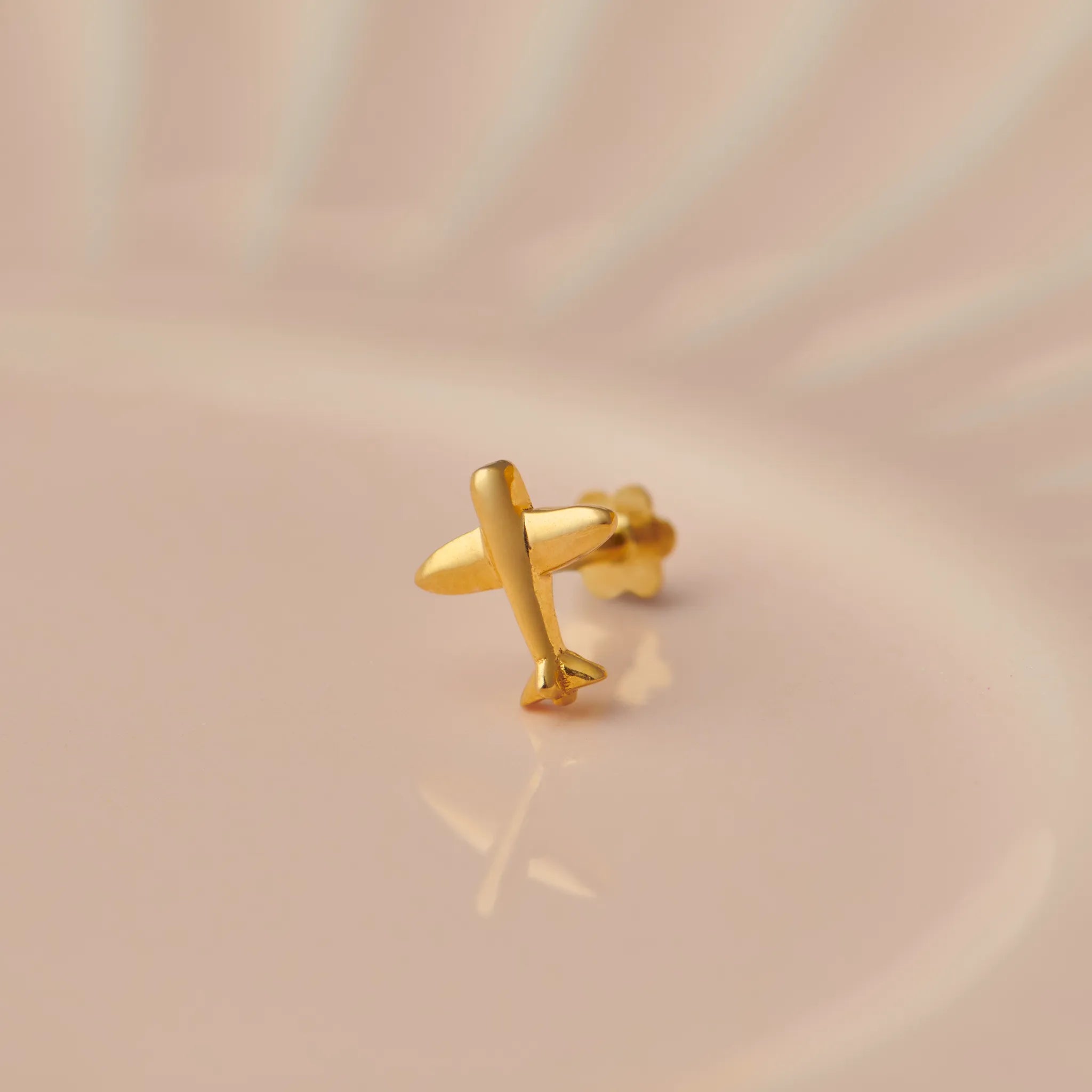 Aero Glide65 18K Simple Gold Nose Pin for Women – Yuvora